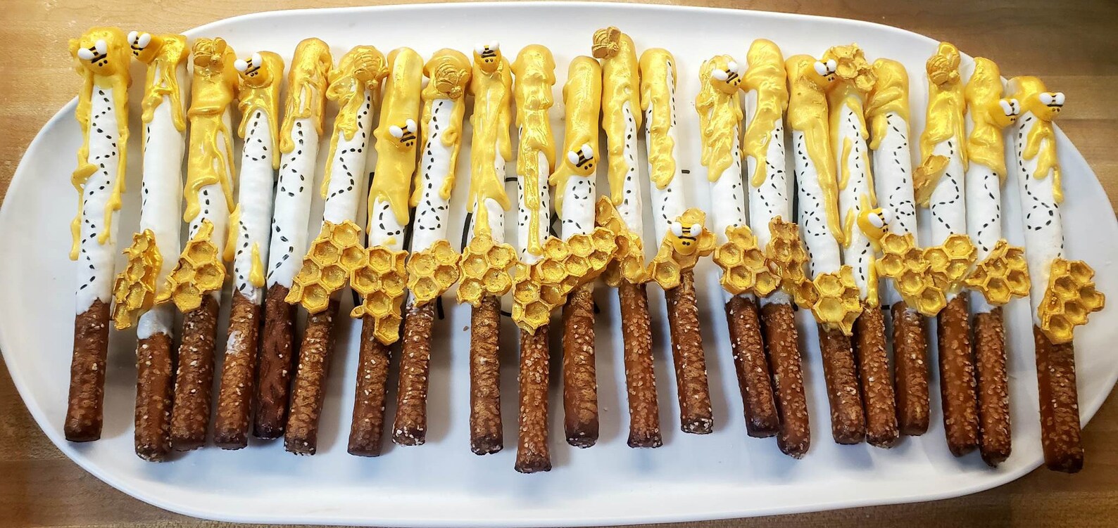 Bee Chocolate Covered Oreo, Pretzels, Rice Krispies - Etsy