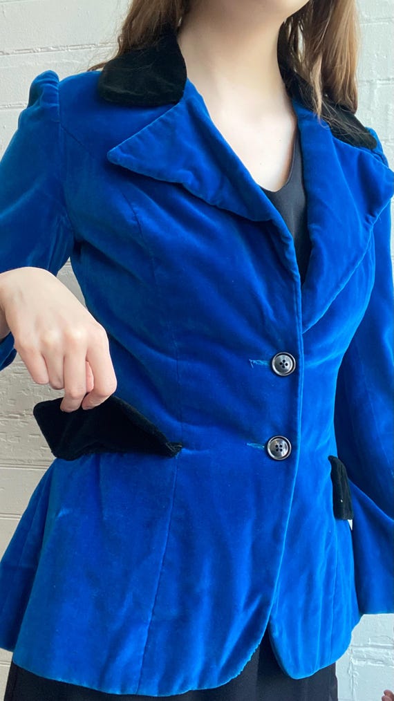 1970s 70s Beautiful Blue Velvet Blazer - Small - Gem