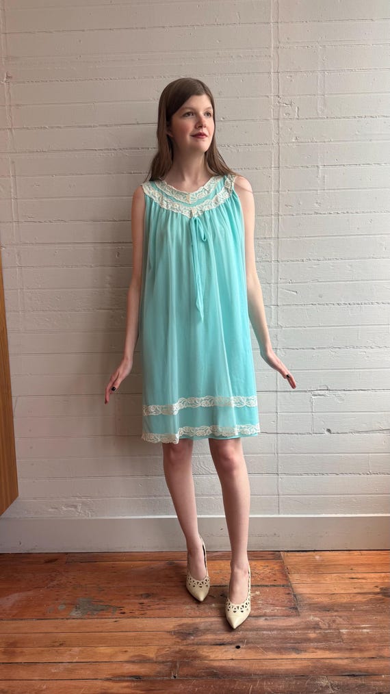 1960s 60s Blue Babydoll Nightgown with White Lace Det… - Gem