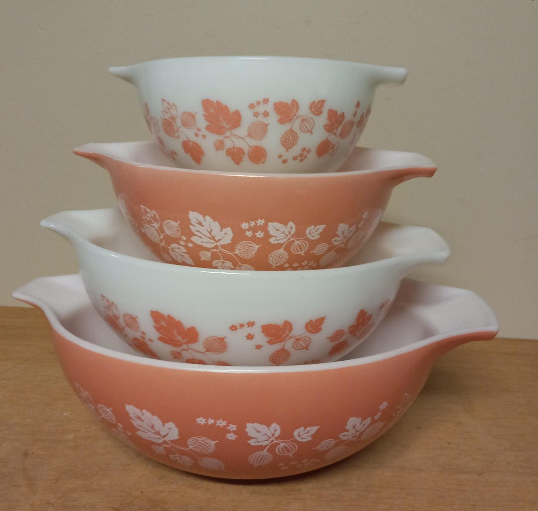 Vintage Pyrex Pink Gooseberry Cinderella Mixing Nesting Bowl Set ...