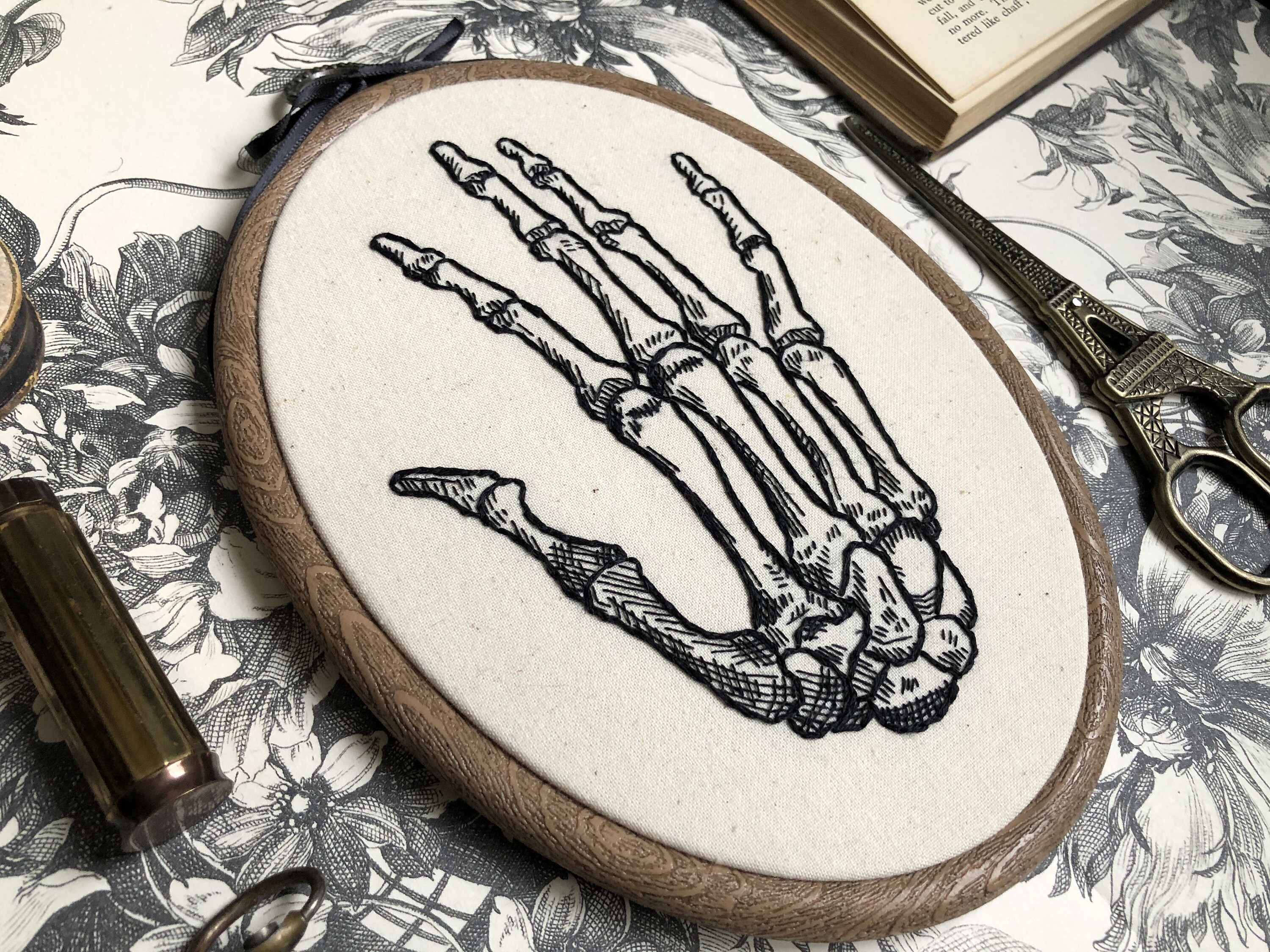 Skeletal Hand Bones 7x5.2 Inch Oval Embroidery Skeleton Ivory - Etsy