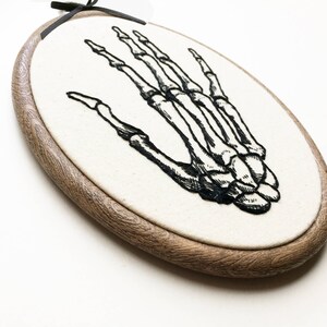 Skeletal Hand Bones 7x5.2 Inch Oval Embroidery Skeleton Ivory Right ...