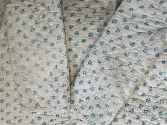 Vintage 1967 Girls Quilted Bathrobe Blue Rose Pattern… - Gem