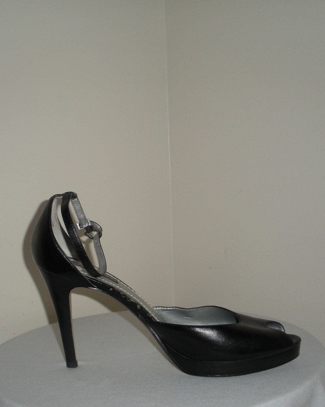 Vintage Black Platform Shoes Peep Toe Sandals With Straps Nine West ...
