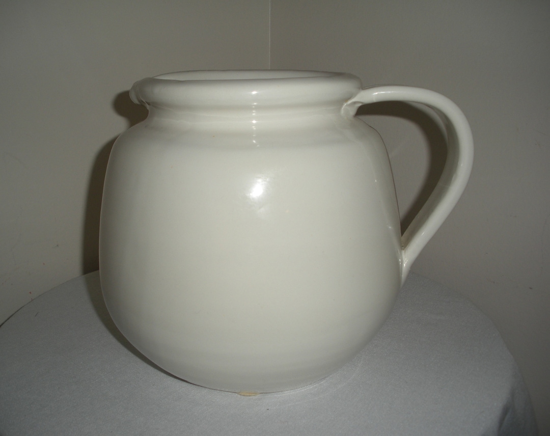 Pitcher Creamy White Pottery Barn Chunky Beverage Pitcher Made in Italy ...
