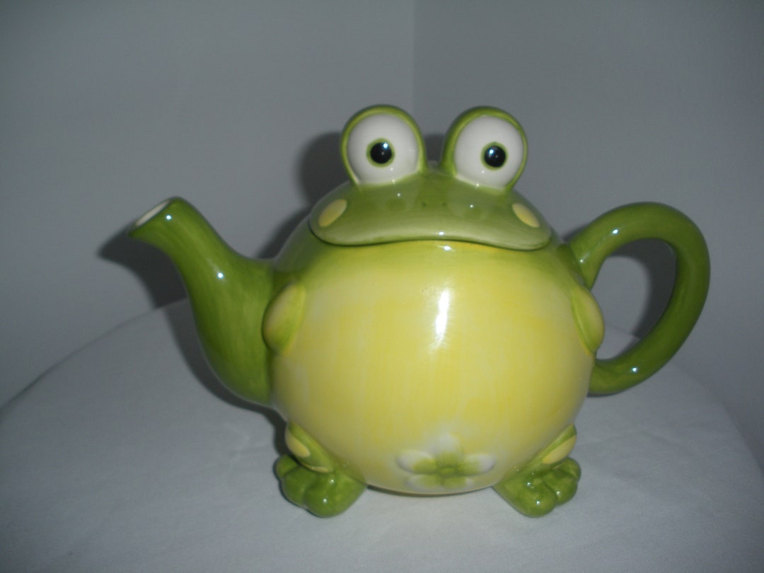 Vintage Frog Teapot Green and Yellow Ceramic Burton and Burton Tea Pot ...