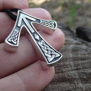 Tyr Rune Pendant, Silver, Viking Amulet, Tiwaz Rune Pendant, Viking ...