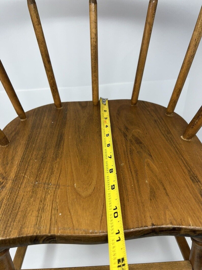 Vintage Rustic Farmhouse Barrel Back Spindle Colonial Windsor Wood ...