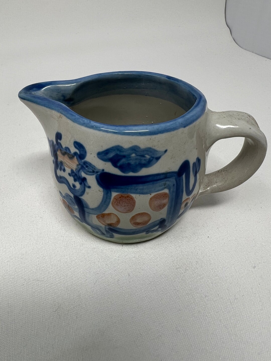 Vintage MA Hadley Pottery Country Range Cow Creamer Country Scene Blue ...