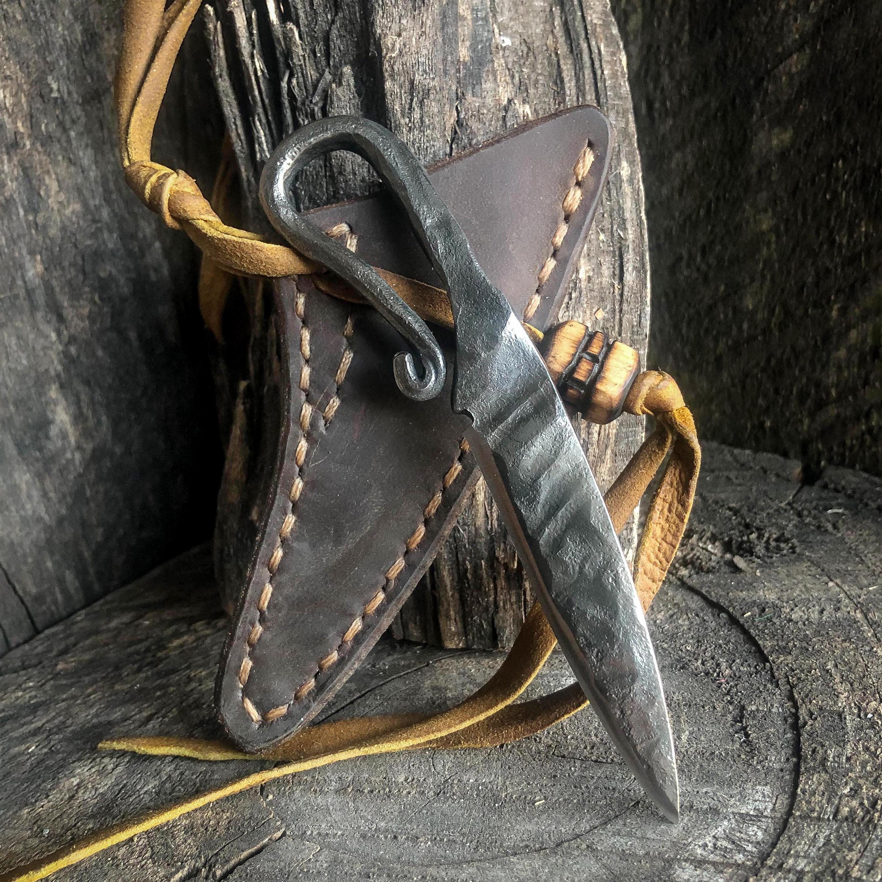 Handmade Bushcraft Neck Knife | Unique Leather Sheath | Medieval Style ...