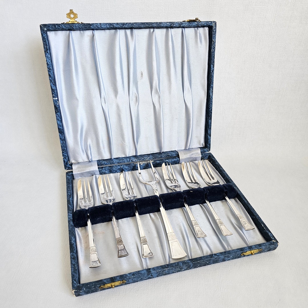 Art Deco Silver Plated Cake/pastry Forks With Large Serving Fork, 7 ...