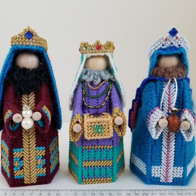 Nativity Away in a Manger 3D Plastic Canvas Set Completed - Etsy