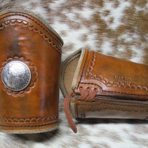 Classic Cowboy Leather Roping Cuffs With Antique Finish...read ENTIRE ...