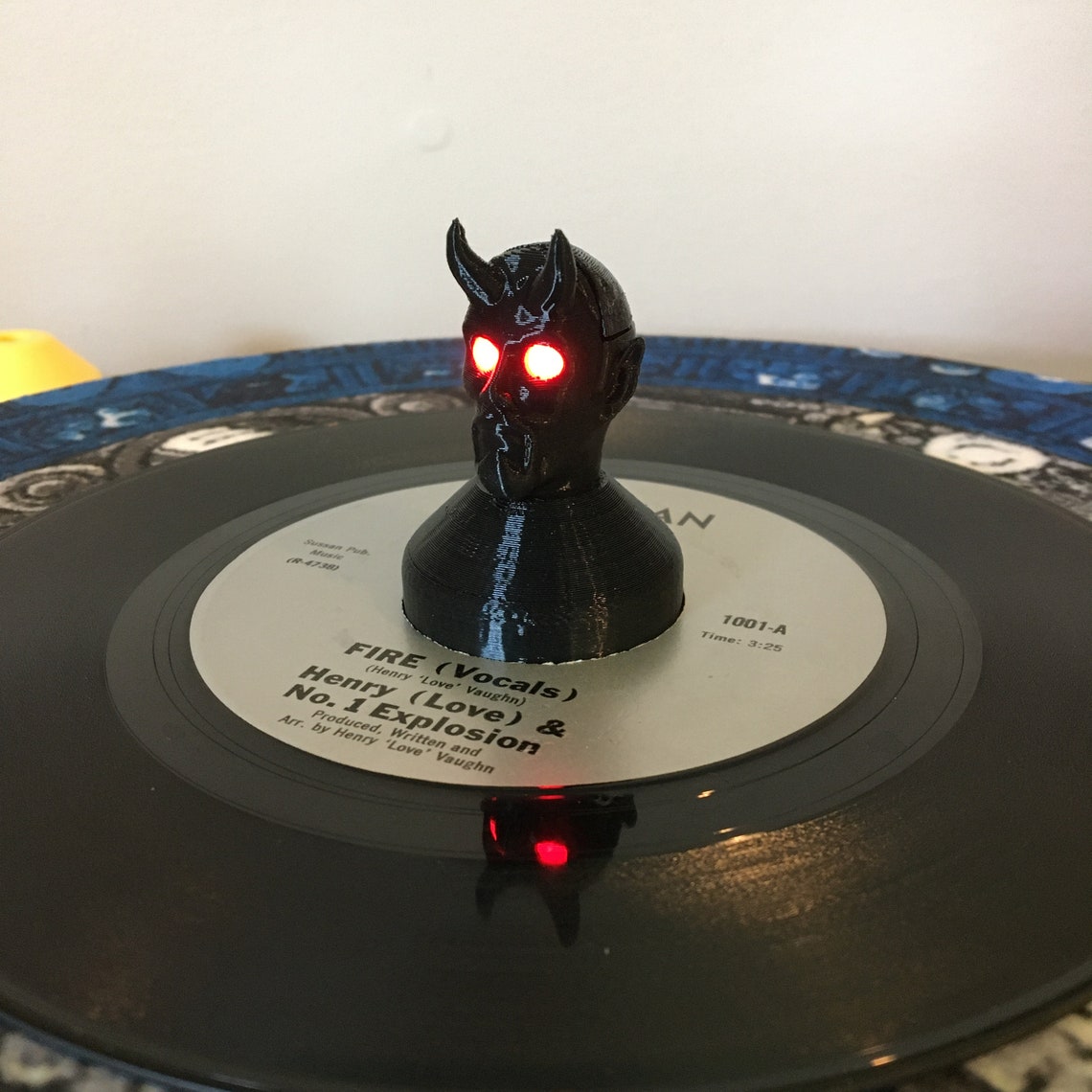3D Printed Devil 45 Record Adapter With Leds - Etsy