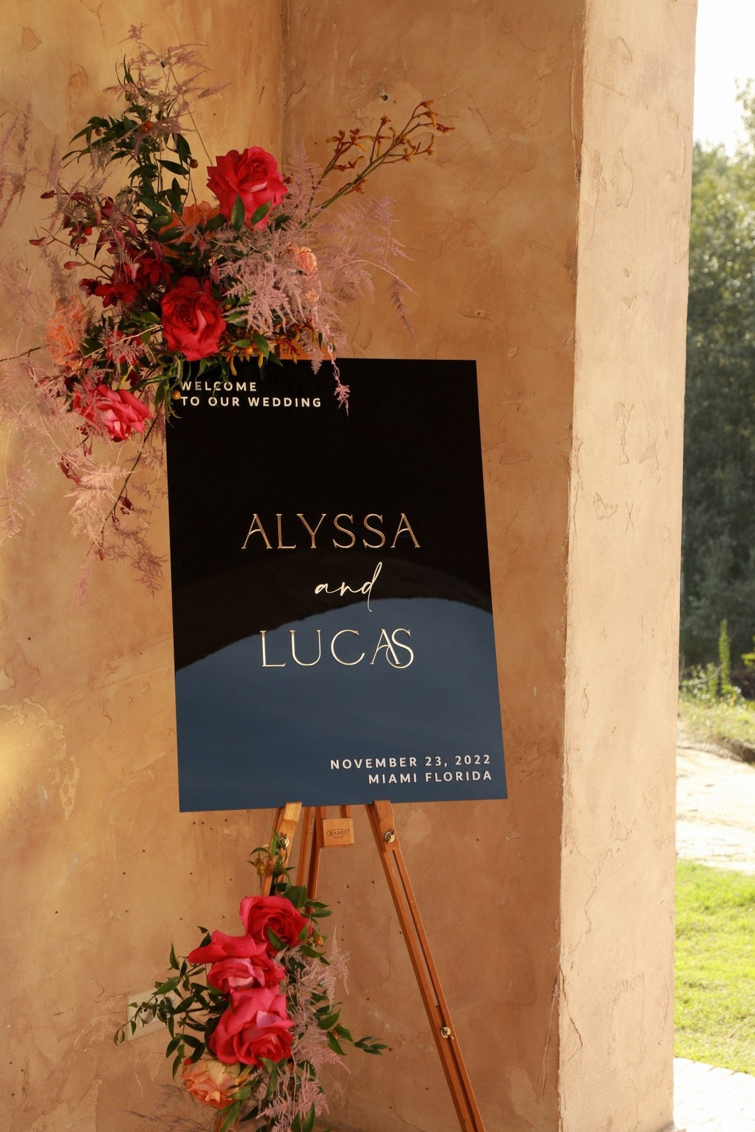 Black Acrylic Wedding Welcome Sign With 3D Gold Mirror Names Timeless ...