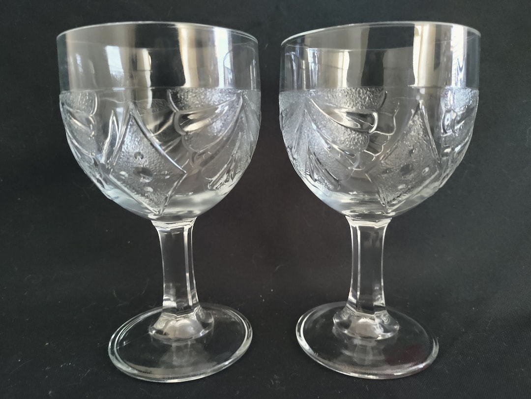 SHELL OMN by Mckee & Brothers AKA: Fans With Diamonds Pair of Goblets ...