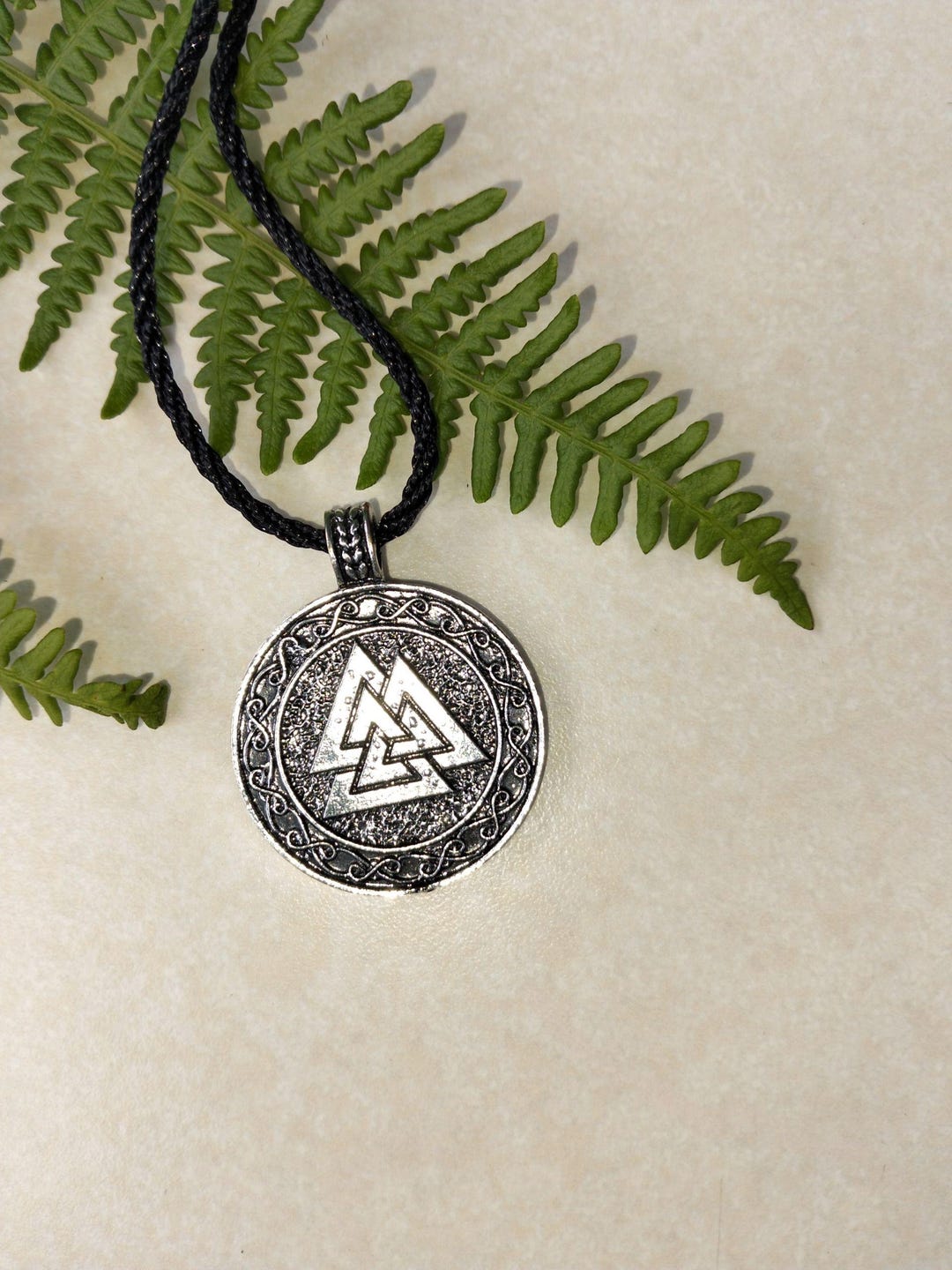 Valknut Vicking Pedant - Etsy