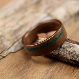 Walnut Wood Ring With Offset Malachite Inlay Handcrafted Bentwood Ring ...