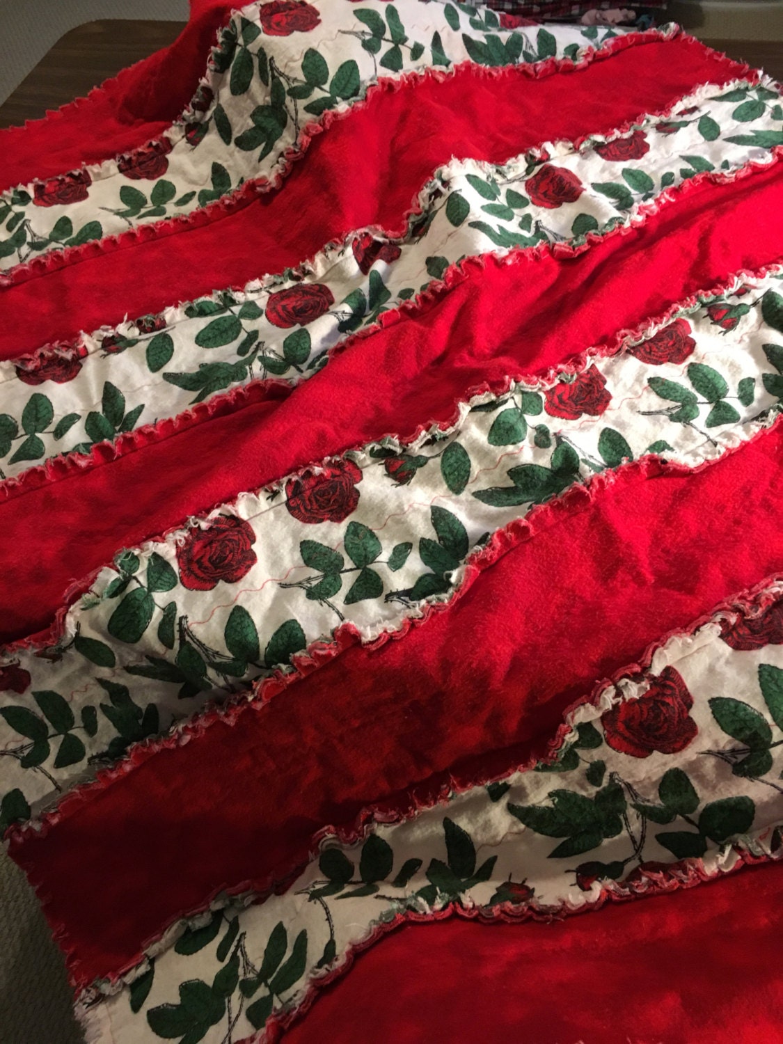 Roses Are Red Rag Quilt | Etsy