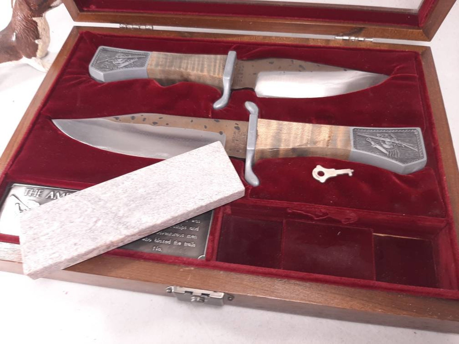 Vintage the American Frontiersman Knife Set in Locking Case, #0133S ...