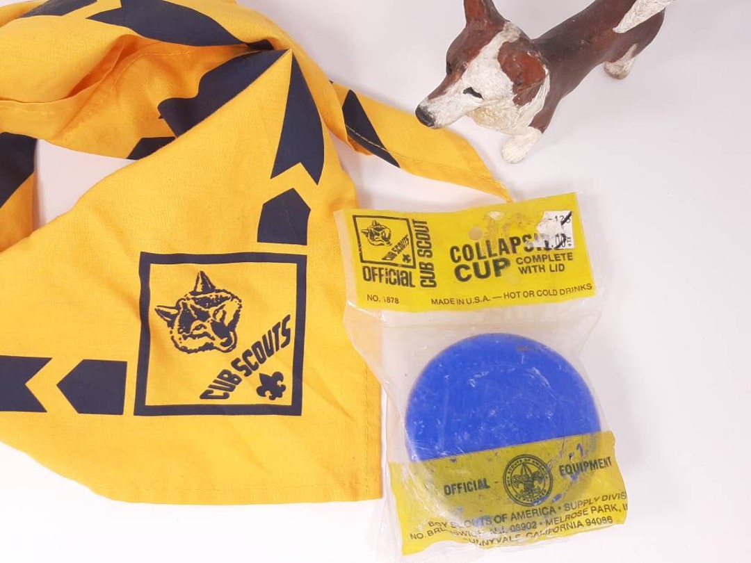 Vintage Cub Scout Wolf Triangle Neckerchief and Boy Scout Blue ...