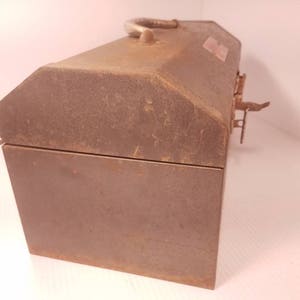 Vintage Metal Tool Box With Removable Red Tray, Simmonds Industries ...