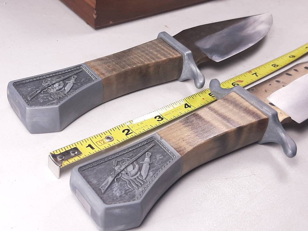 Vintage the American Frontiersman Knife Set in Locking Case, #0133S ...