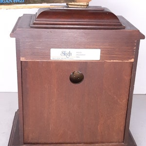 Vintage Sligh Wind up Mantel Clock With Key for Parts/repair, Model ...