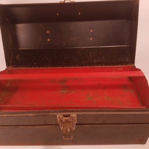 Vintage Metal Tool Box With Removable Red Tray, Simmonds Industries ...