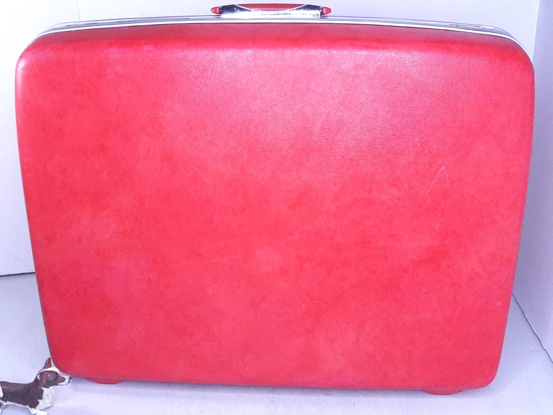 Vintage Samsonite Silhouette Hard Shell Red Suitcase With Pink Interior ...