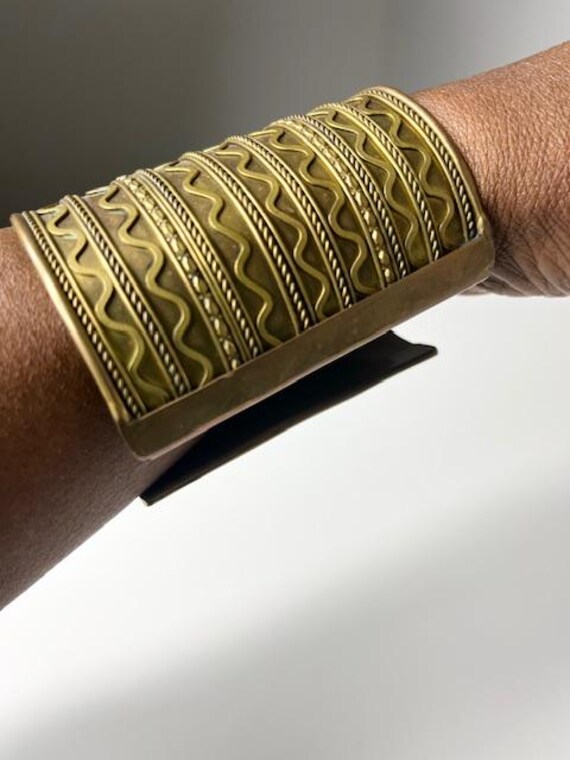 Solid Brass Cuff, Arm bracelet. Made in India/ Tribal… - Gem