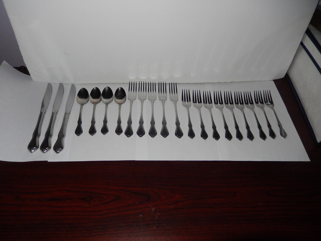 21 Piece ONEIDA TRINITY SSS Burnished Stainless Flatware Salad Forks ...
