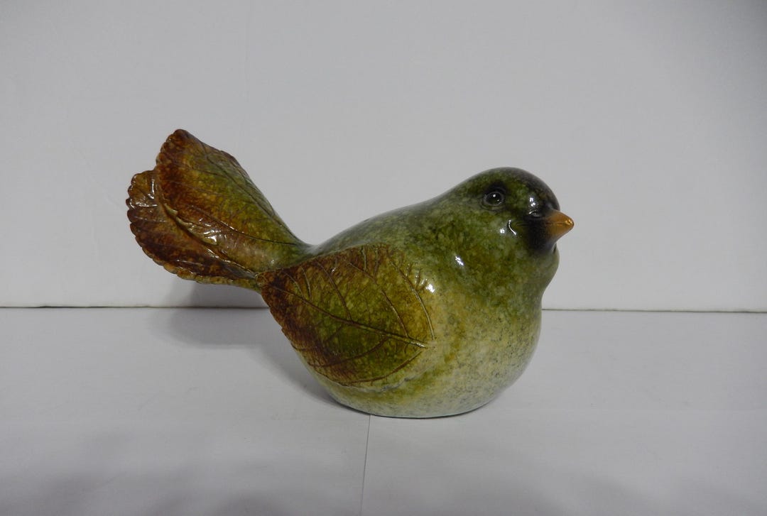 GANZ ? BIRD - Beautiful Green & Auburn Pottery Figurine W/ Leaf Shaped ...