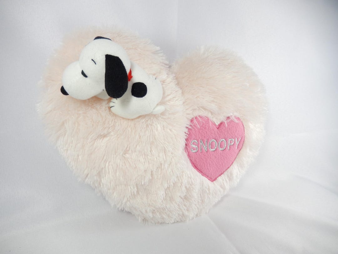 PEANUTS SNOOPY Pink Heart Shaped Throw Pillow | Adorable Plush Cushion ...