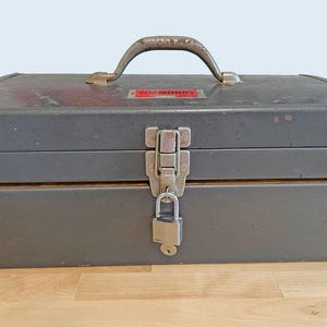 Vintage Simmonds Metal Toolbox With Lift Out Metal Tray - Etsy