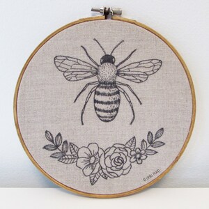 Honey Bee Hand Embroidery Pattern Monochrome Insect PDF - Etsy