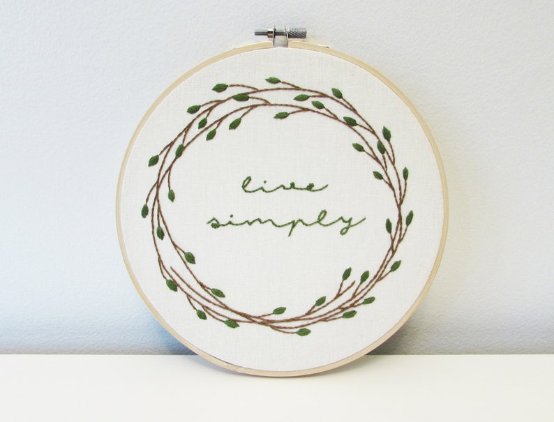 Live Simply Hand Embroidery Pattern - Floral Wreath - PDF - Instant ...