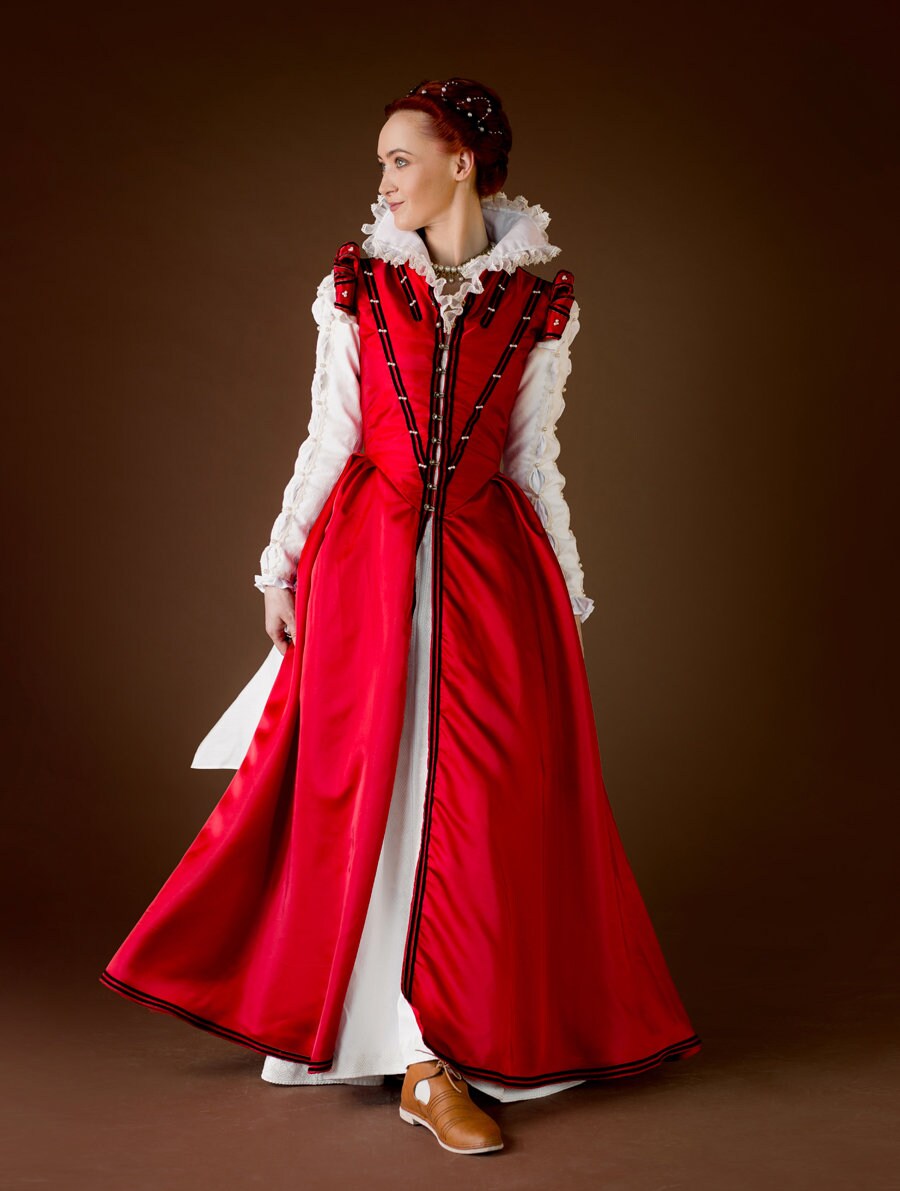 Red Renaissance Gown 16th Century Italian Dress Made to - Etsy