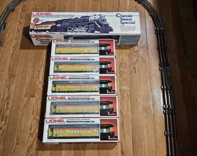 Post War Lionel O Gauge Berkshire Locomotive Chessie Special Train Set ...