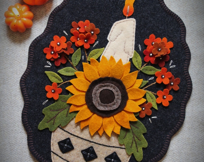 October Light Wool Applique Table Mat PDF Pattern - Etsy