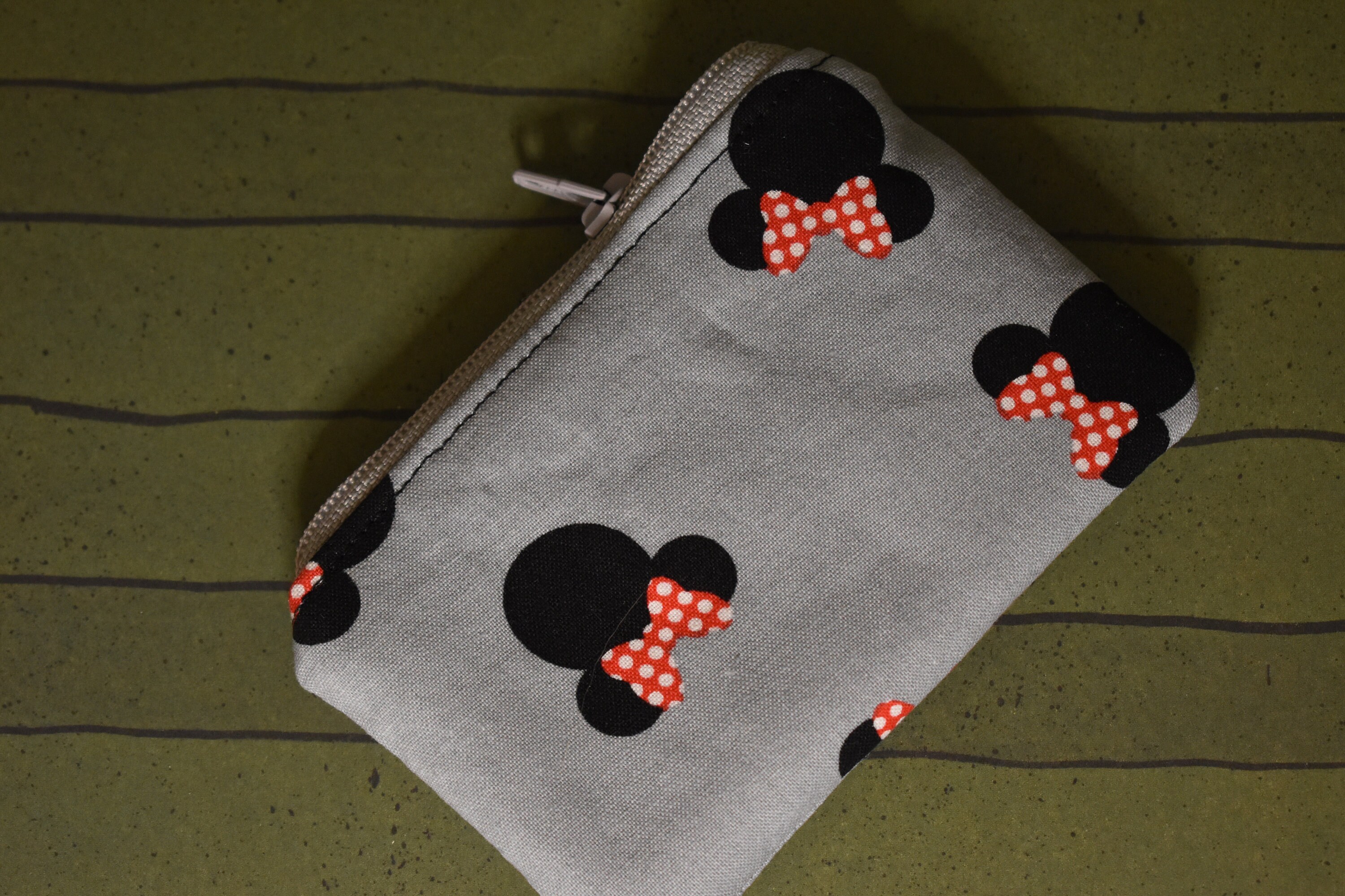 Gray Minnie Mouse Head Coin Purse - Etsy