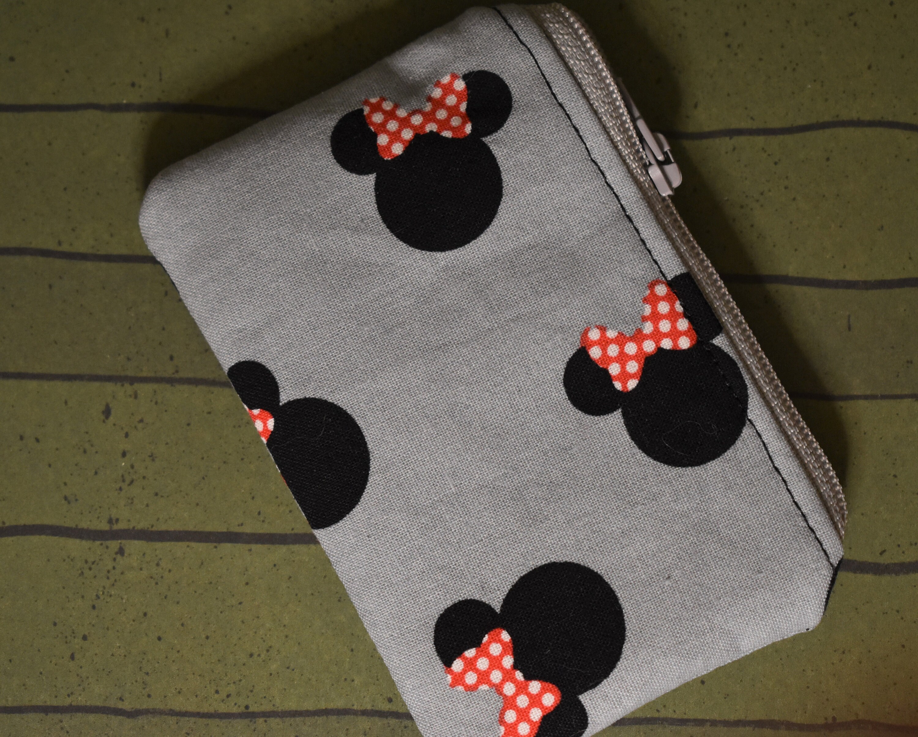 Gray Minnie Mouse Head Coin Purse - Etsy