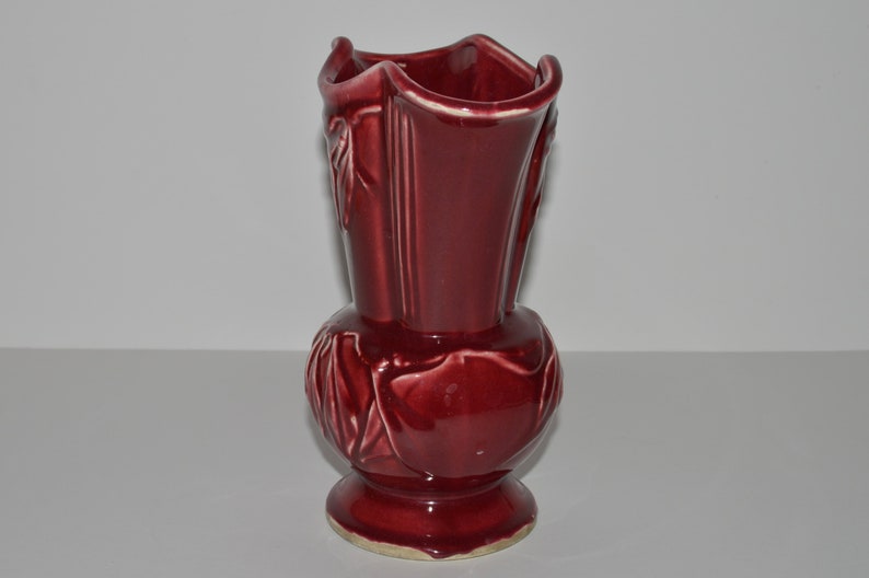 Shawnee Pottery Maroon Vase Burgundy USA Vase W Embossed Leaf - Etsy