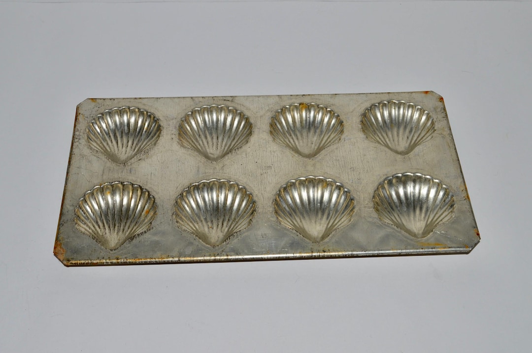 Vintage French Madeleine Candy Mold Pan, Scallop Shell Pattern, Steel ...