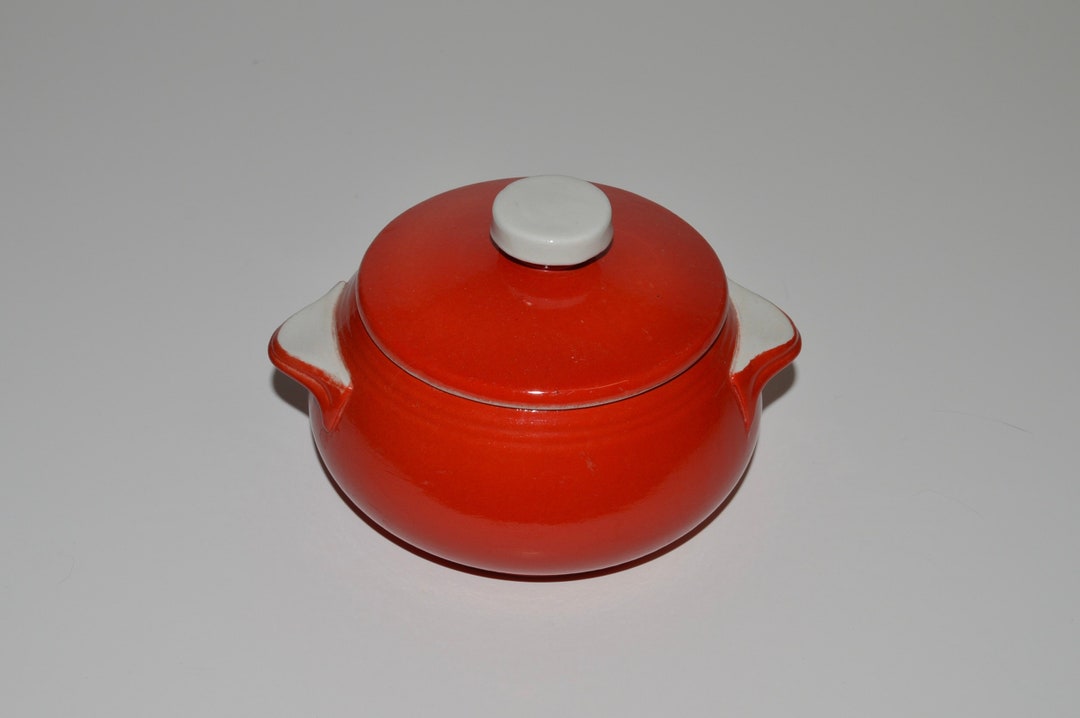 Vintage Hall's Superior Quality Kitchenware Red Bean Pot, Dutch Oven ...