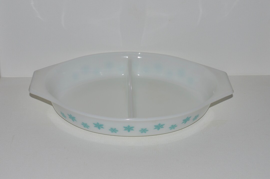 Pyrex 063 Snowflake Divided Casserole, White Turquoise Pyrex, Divided ...