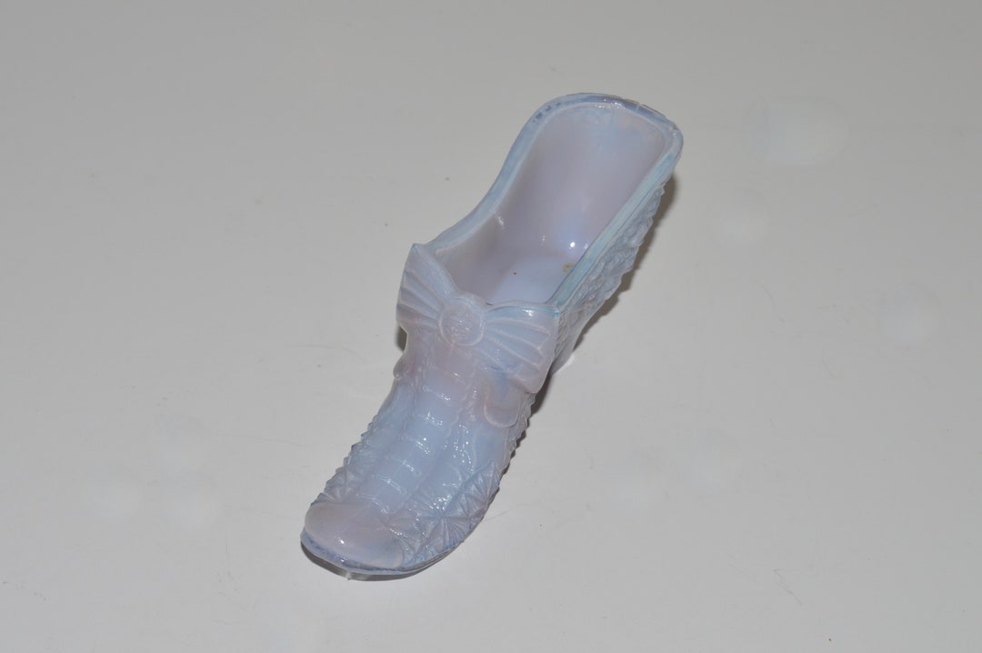 Vintage Boyd Glass Bow Slipper, Daisy Button Opalescent Slag Glass Shoe ...