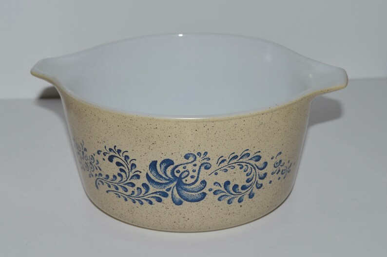 Pyrex Bake Serve Store Set, Pyrex Homestead, Blue on Beige Pattern ...