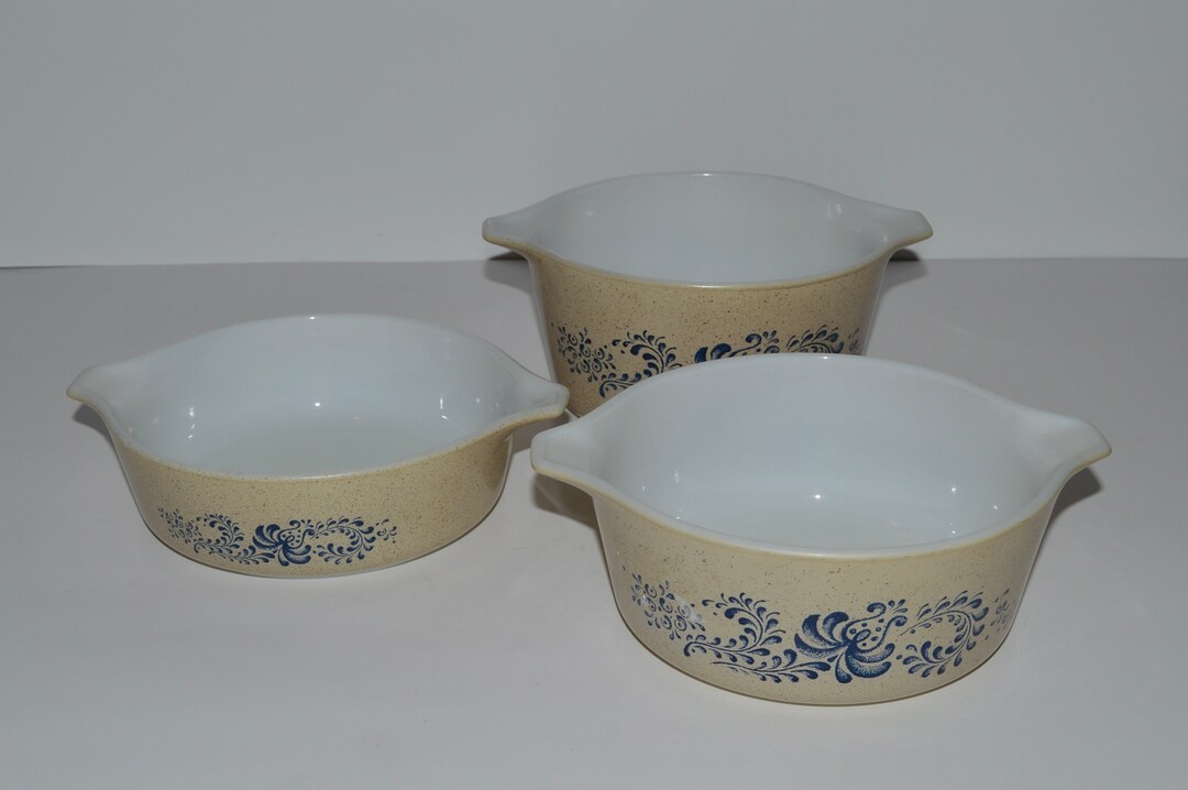 Pyrex Bake Serve Store Set, Pyrex Homestead, Blue on Beige Pattern ...