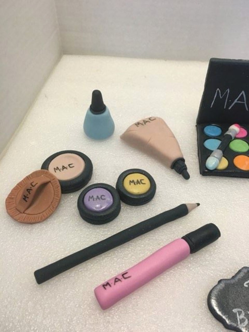 Cosmetic makeup Edible Cake Topper - Etsy